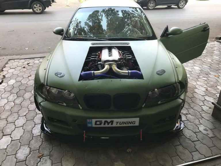 BMW M3 E46 with a Viper V10