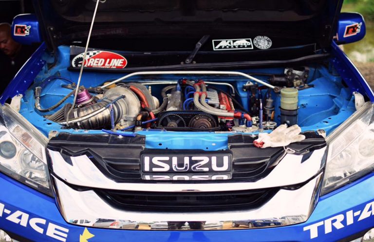 Isuzu D-Max with a Turbo 3.4 L 2JZ Inline-Six – Engine Swap Depot